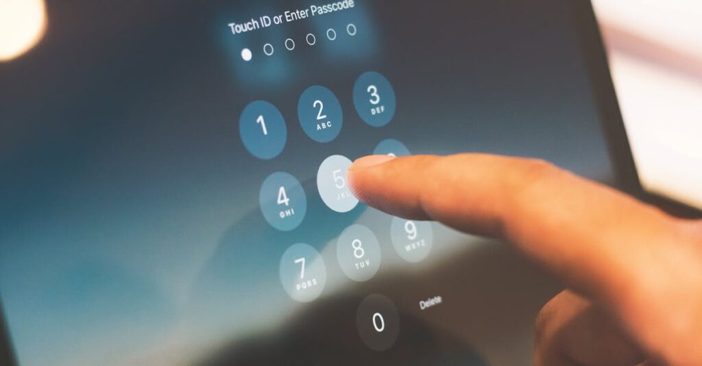 How to Set Privacy Screen on iPhone: Safeguard Your Personal Info Now ...